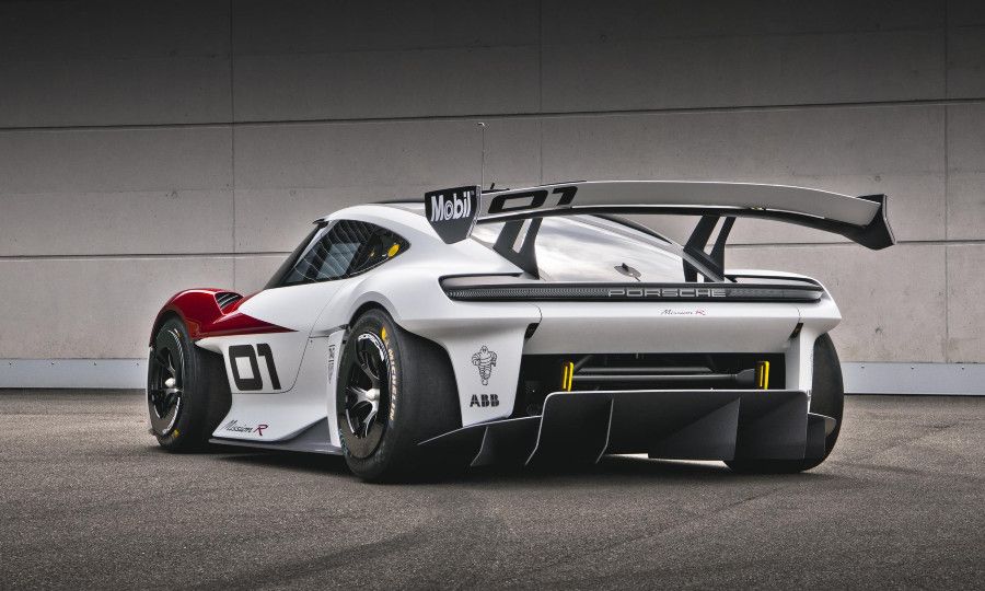 PICTURE GALLERY: Porsche Mission R