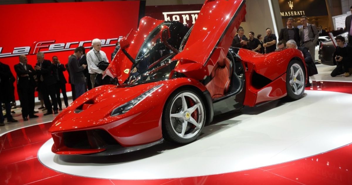 Hyper-hybrid LaFerrari could redefine green cars | Automotive News Europe